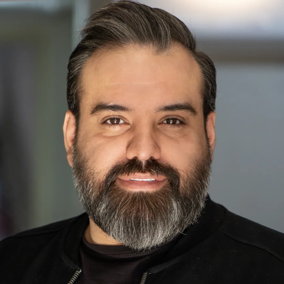 تور کیش هتل ترنج 🏨 | 724 تور🧳 ️🏝️